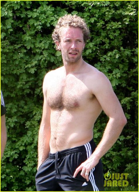 Chris Martin Shirtless London Workout Photo 2859812 Chris Martin