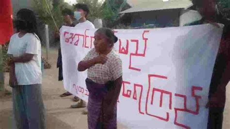 ရွှေရေကြည် သပိတ် စစ်ကြောင်း စစ်အာဏာရှင် ဆန့်ကျင်ရေး ချီတက် ဆန္ဒပြ Khit Thit Media