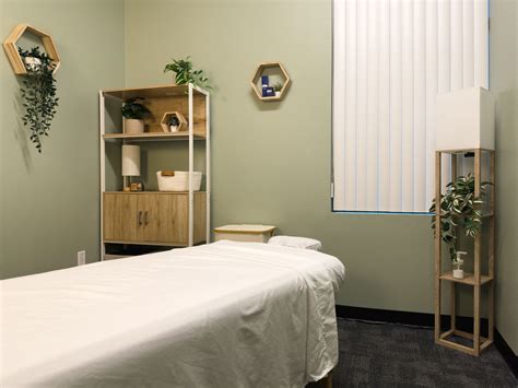 Bonita Custom Massage Therapy Resolve Wellness