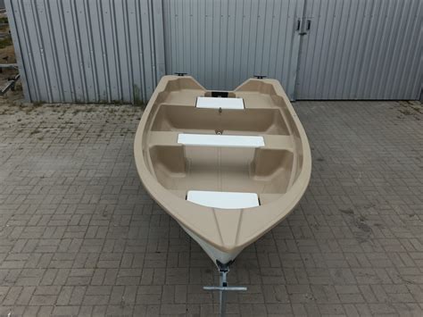 Łódź wędkarska Iwa 390 – Polmir – producent łodzi wędkarskich, motorowych