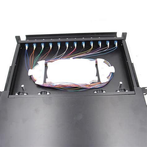 Fiber Optical Equipment Patch Panel Terminal Box 12 Cores 24 Cores Sliding And Non Sliding Fc Lc