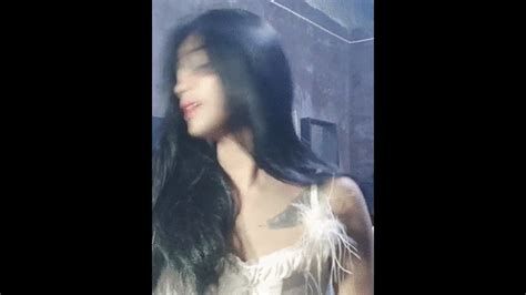 smoking vampish