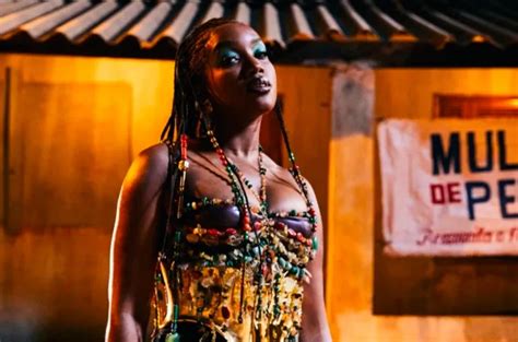 Iza Qual O Horário Do Show Da Cantora No The Town Billboard Brasil