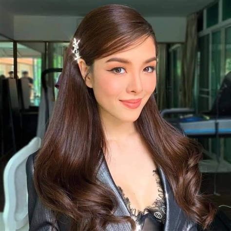 ថង ខ្វាវ Shop