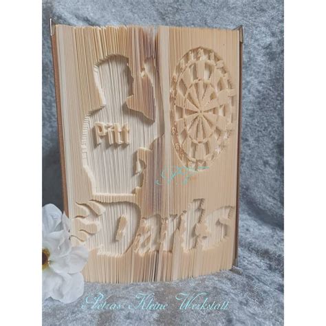 Gefaltetes Buch Mit Dart Motiv Personalisiertes Geschenk Für Dartspieler