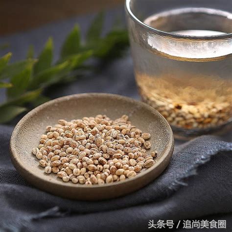 濕氣還在傻傻拔罐？每天用「它」泡水喝，濕毒不見了，肚子也平坦了 每日頭條
