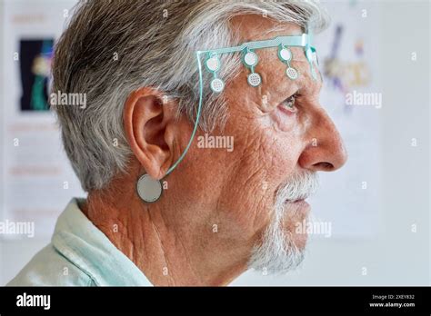 Neuromod Neuromodulation System In Closed Loop For Enhancing The Sleep