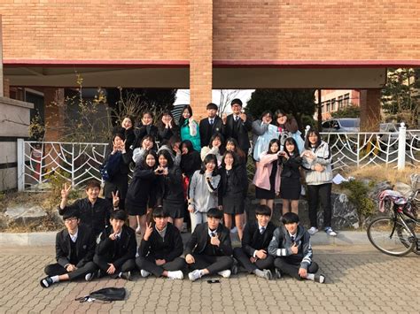 안산 송호고등학교의 꽃 벽화동아리 손에 손 을 소개합니다 학교소식 대한민국청소년기자단