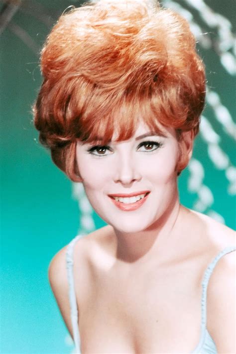 Jill St John Nue