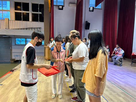 捐助基隆家扶助學金 王維榮偕同好友點亮孩子夢想 民生電子報