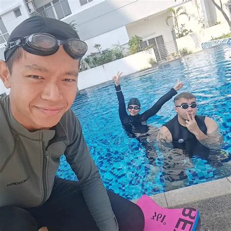 Go 找游泳🏊教练指导： 可以协助学习游泳，是一件很有效的办法，一是可以给人示范，二是可以在旁协助你练习，不仅经验交流方便，也可增加初学者的信心和安全感，此时一定要多观察，那样学游泳会更