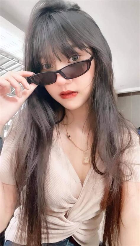 เบื่อๆรับลงรูปสาว On Twitter วิจารณ์เสียว วิจารณ์สาวน่าเย็ด คุย