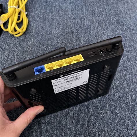 Netcomm Wireless N300 Wifi Gigabit Router Nbn Ready Retro Unit