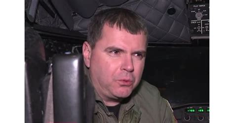 Екипажът на военния самолет Спартан превозил бебето Мисията беше много трудна