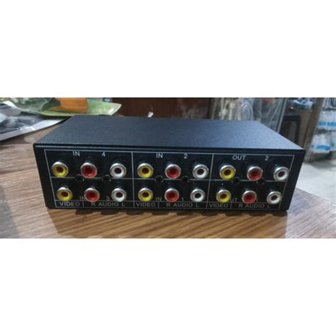 Jual Splitter Rca Audio Video Av Selektor 4 Input 2 Output Kota Semarang Laris Manis