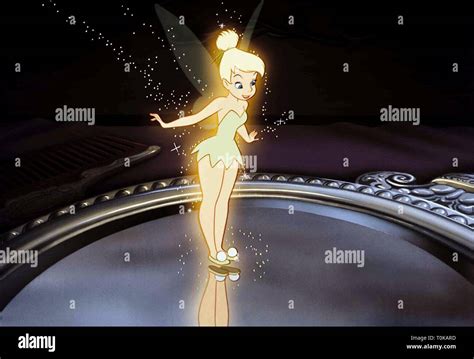 Tinkerbell Peter Pan Wallpaper
