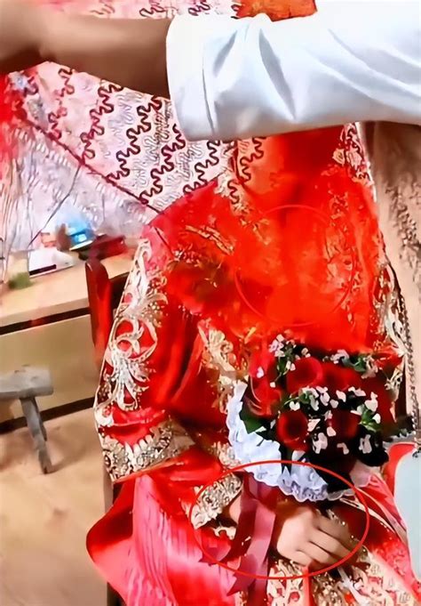 陳萌假懷孕曝光後待遇降級，與朱小偉婚禮被嘲寒酸：還不如陳亞男 每日頭條