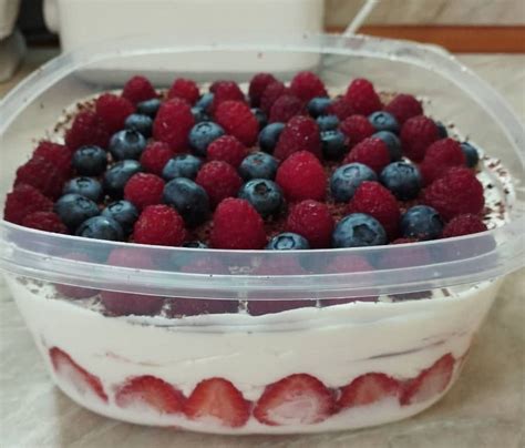 Рецепта за Тирамису с ягоди Паничка