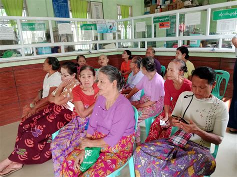 သရက်ချောင်းမြို့နယ်၊ မြန်မာ့စီးပွားရေးဘဏ်၌ နိုင်ငံ့ဝန်ထမ်း ပင်စင်စား အငြိမ်းစား များအား ပင်စင