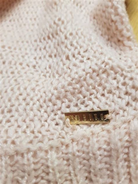 Светр — ціна 150 грн у каталозі Светри Купити жіночі речі за доступною ціною на Шафі Україна