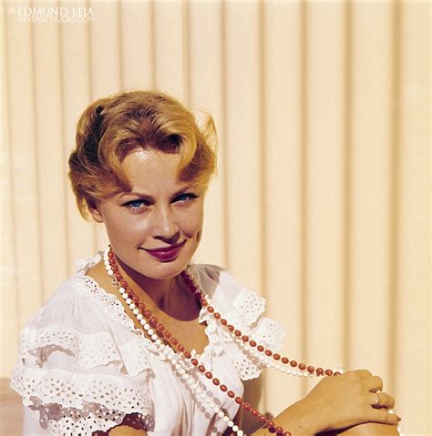 Leja Teddi Smith Pipe And Pjs The Sixties