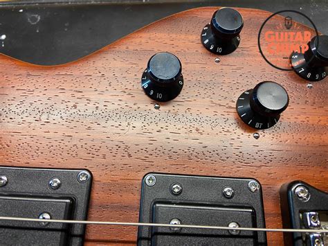 1986 Wal Mk1 4 String Bass Padauk Facings Guitar Chimp