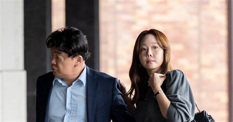 [현장포토] “결혼식 왔어요”…백종원·소유진 달달한 부부