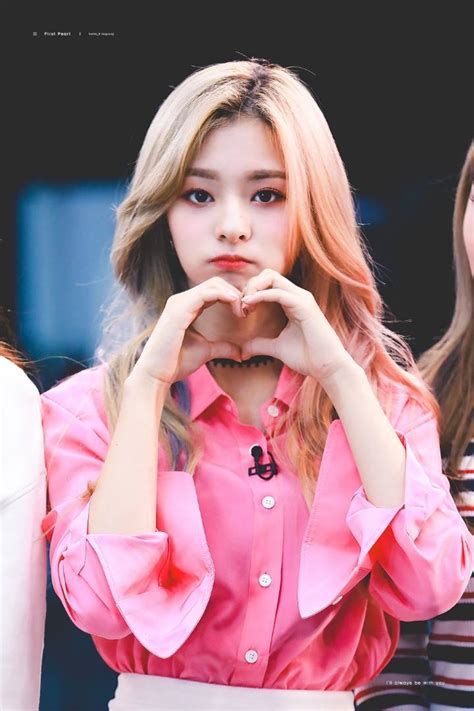 휴지 한 칸으로 이목구비 가려지는 여자아이돌 인스티즈 Instiz 이슈 카테고리