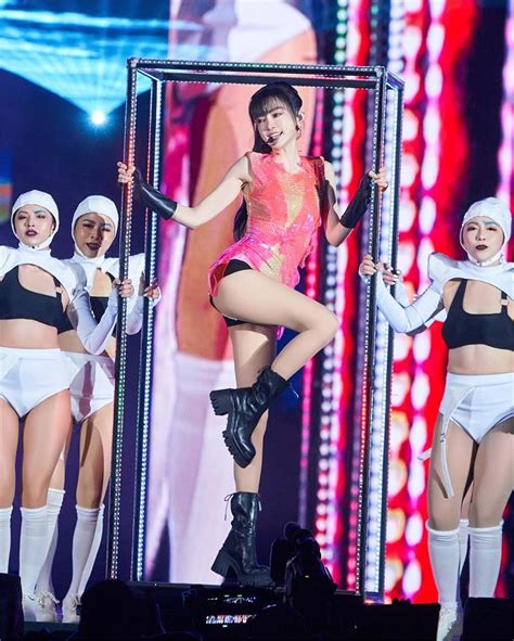 49歲謝金燕曬15歲青澀美照！超狂「大濃妝真面目」嚇壞她：不行了｜四季線上4gtv