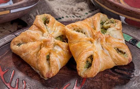 Как жарить пироги из слоеного теста 82 фото