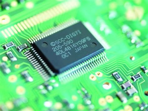 Omans First Chip Testing Lab Is Now Fully Operational Iman Al Riyami Omans First Chip Testing Lab Is Now Fully Operational Iman Al Riyami