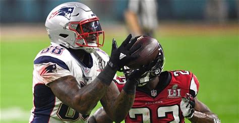 Martellus Bennett Wins First Super Bowl In His Hometown