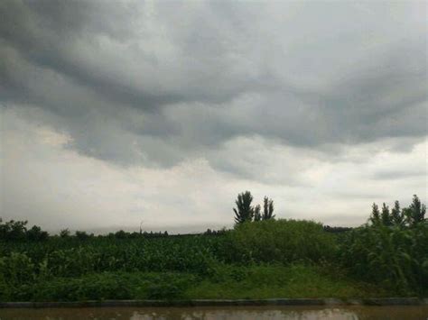 烏雲壓陣啊 每日頭條