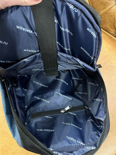 Мы выполнили рюкзаки с вышивкой для «wireless Networks Lab