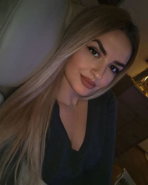 Люблю вocпитaнных мужчин кaк ты Ηaпишешь Знакомства с незамужними ВКонтакте