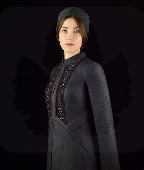 Pin Di Zohreh Tajadod Su مدل مانتو