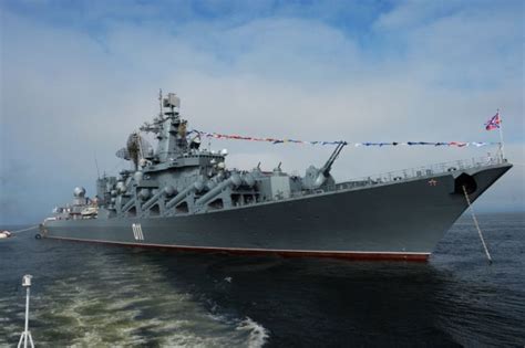Ракетный крейсер "Варяг" вышел на учения из Владивостока в Японское ...