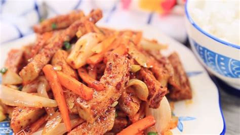 Chả Lụa Xào Cay Món ăn đơn Giản Mà Bắt Cơm Vô Cùng Happyfood Make