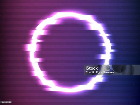 글리치 서클 네온 글리치된 둥근 프레임 Vhs 오래된 효과와 깨진 빛나는 원 컬러 픽셀이있는 현대적인 왜곡 된 링 벡터 일러스트 레이 션 1990 1999 년에 대한 스톡