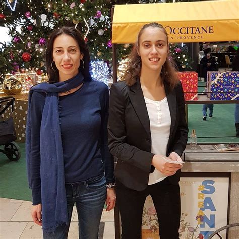 Честит Рожден Ден на Анелия Димитрова 💝🎁🎉💕🎈🤩🥳🥀🥀🥀 С пожелание за здраве щастие късмет и