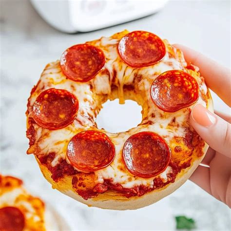 Pizza Bagels Insanely Good
