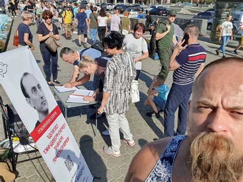 Watch Ukrainian Man Goes On Omegle With Russians The Russian Civilians Reactions Will Shock