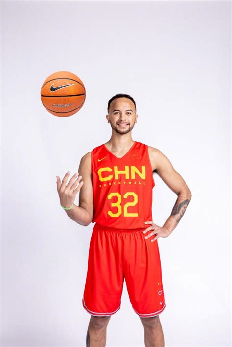 中国男篮球衣号码确定：32号！一起期待他在国家队的表现