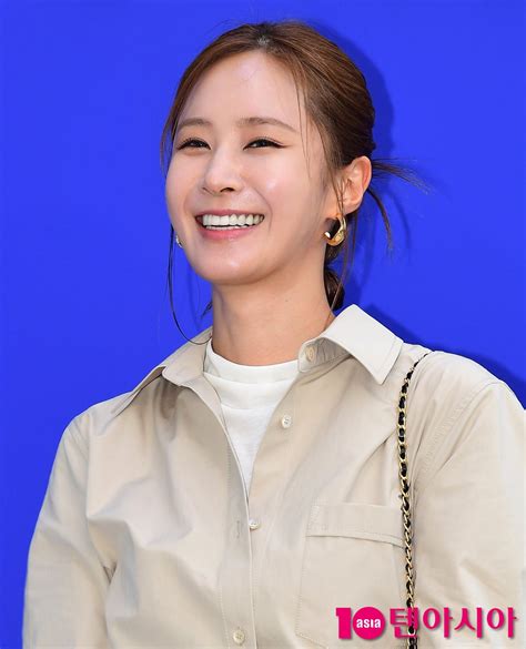 Ten포토 유리 빵 터져도 이쁨 텐아시아