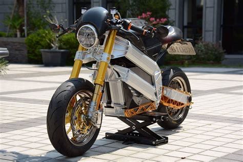 130kph Sexy Electric Motorcycle Built By Taiwan Master EvNerds