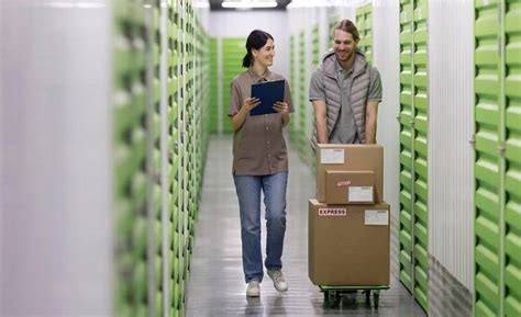 Overcoming Modern Warehousing Challenges With Innovative Solutions