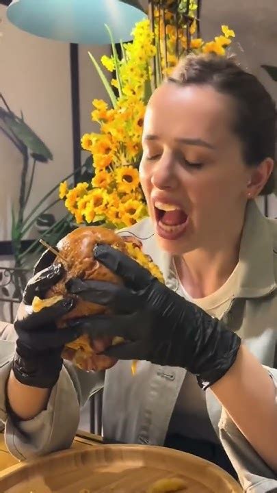 დათუნა ბურგერლომებში🥰დაალაიქეთ და გამოგვიწერეთ🥰 Funny ტიკტოკი Humor Omariko Duet Memes