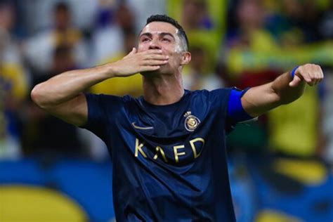 ببینید اشک‌های سوزناک دختر دهه هشتادی ایرانی برای دیدن رونالدو خبرآنلاین