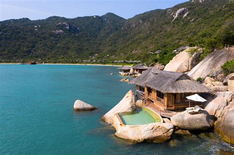 15 Beautiful Luxury Beach Resorts Around The World Afar