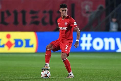 Alex Pastoor Semprot Mees Hilgers Usai Terusir Dari Liga Europa